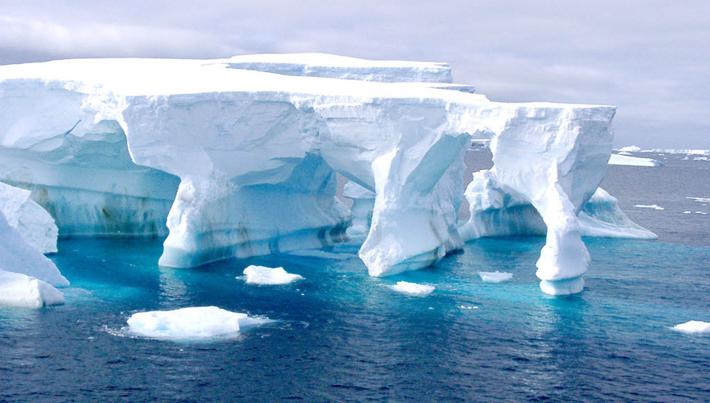 La verdad detrás del misterioso iceberg perfectamente rectangular que ...